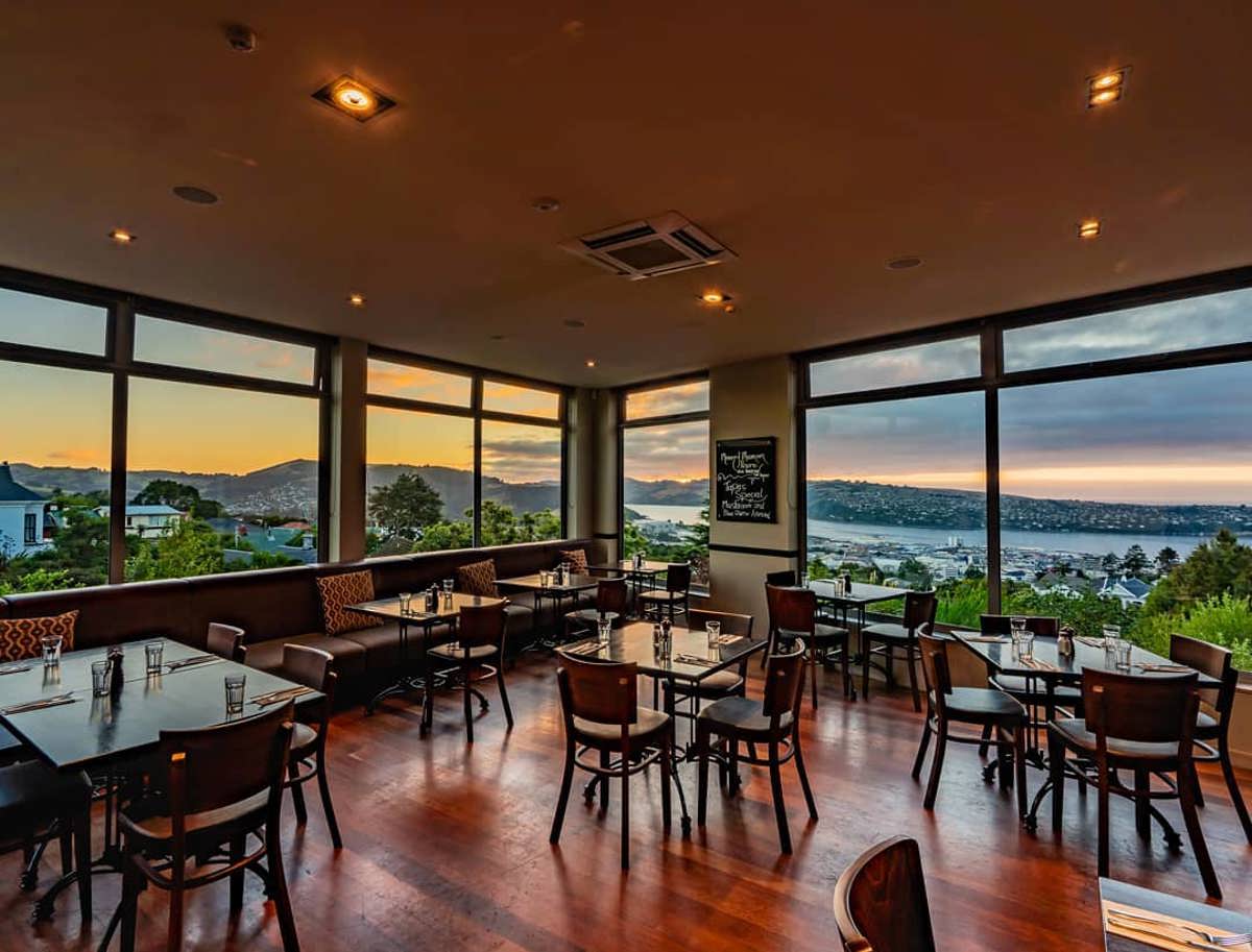 Luna Bar & Restaurant | Best Restaurants of New Zealand